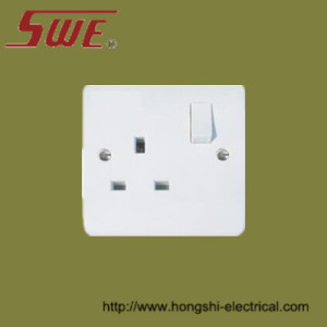 1 gang socket outlet 13A switched | SWE