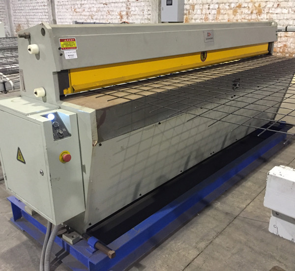 Candid Automatic wire Mesh Cutting Machine - china Wire Mesh Machine ...
