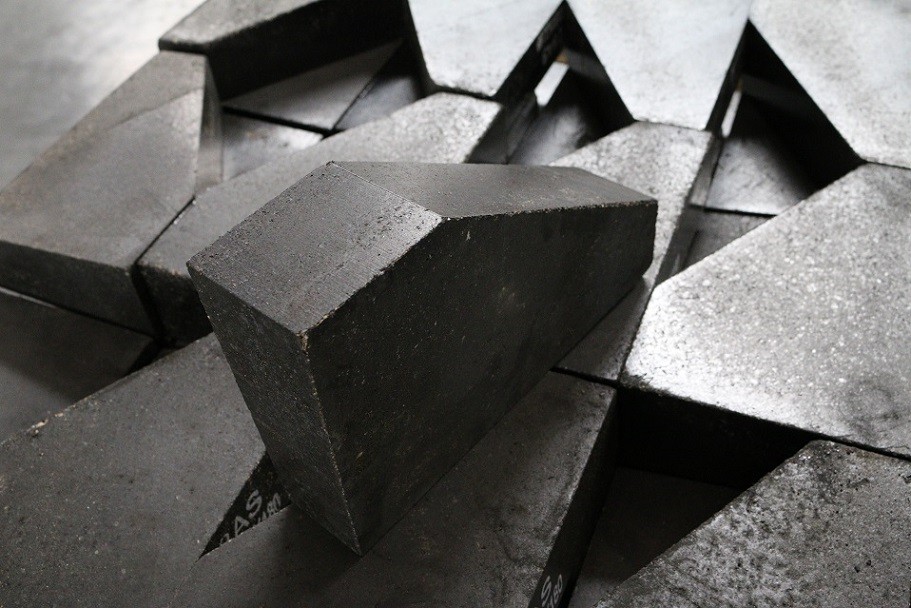 magnesia carbon bricks for converter | Carbon bricks | YUTONG Magnesia ...