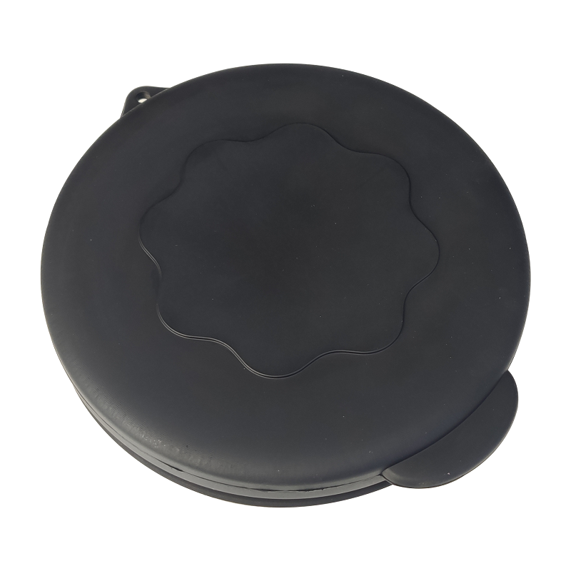 Black Spring Kayaks 6 inch round rubber hatch | Kayak Fittings ...